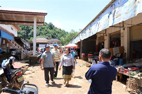 ປະທານ ສະພາປະຊາຊົນແຂວງອຸດົມໄຊ ລົງເຄື່ອນໄຫວ ແລະ ຢ້ຽມຢາມ ຜູ້ປະສົບໄພພິບັດນໍ້ຖ້ວມ ຢູ່ເມືອງນາໝໍ້