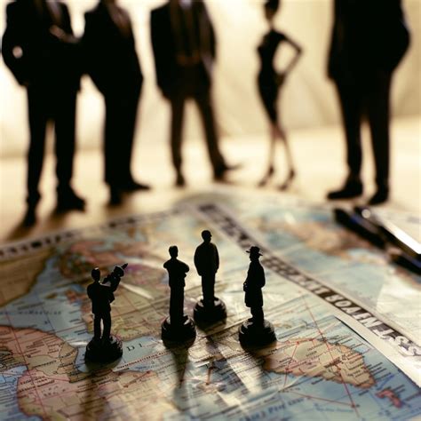 A Strategic Risk Management Session Identifying Potential Challenges And Mitigation Plans