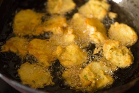 Marus Bhajia Recipe Crispy Potato Bhajia Recipe Maru Na Bhajiya Recipe