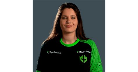 Ana Cs2 Settings Crosshair Sensitivity And Config 2025 Launch Options Video Mouse And Hardware