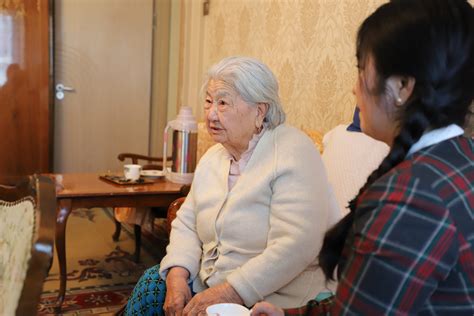 Төр нийгмийн нэрт зүтгэлтэн Ж Батмөнх агсны гэргий А Дариймаа … Монгол Улсын Их Сургууль