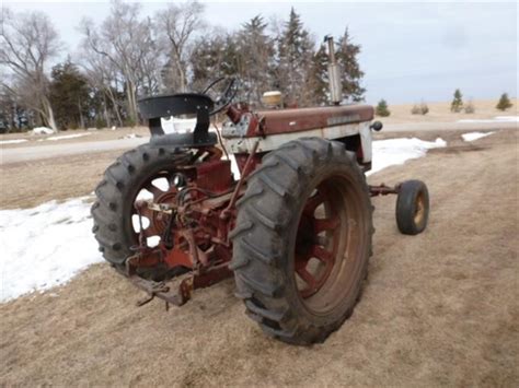 1958 1963 McCormick Farmall 560 Tractor BigIron Auctions