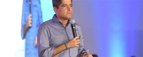 Acm Neto Rebate Críticas Por Se Declarar Pardo E Nega Bronzeamento