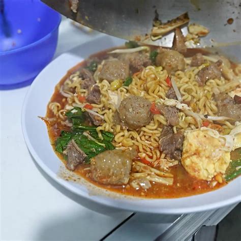 Mie Pedas Viral Bikin 1 Porsi Indomie Dengan Toping 50 Ribu Nego