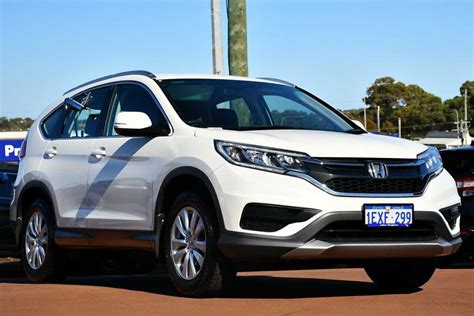 Sold Honda Cr V Vti In White Used Suv Wangara Wa