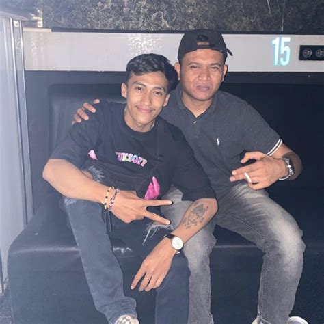 Stream MIXTAPE IRFAN LUBIS SPECIAL KEVIN SINULINGGA HAPPYENJOY By Irfan Lubis Listen