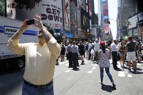One Dead 12 Injured After Car Hits Pedestrians In Times Square