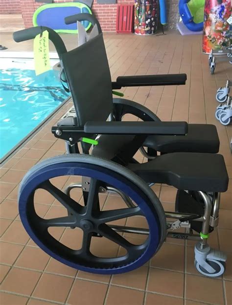 Adaptive Equipment For Dressing Equip2adapt