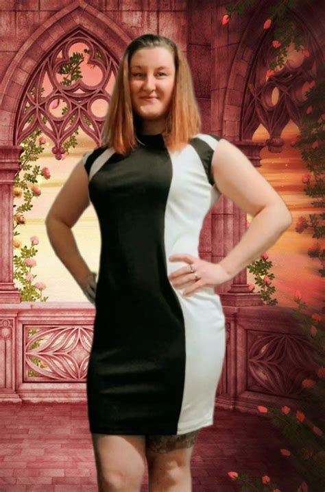 Colorblock Round Neck Sleeveless Bodycon Dress