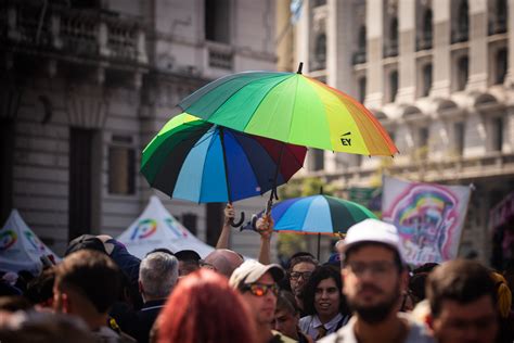 Cómo Vive La Diversidad Sexual En La Argentina Qué Revela El Primer