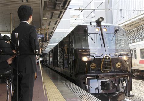ななつ星運行5年で出発式 Jr九州、被災も人気保つ サッと見ニュース 産経フォト