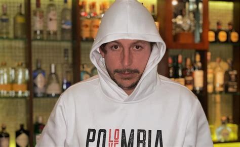 亚历杭德罗里亚诺Alejandro Riaño在推特上发泄并担心他的追随者值得打破并放弃这个下水道 Infobae