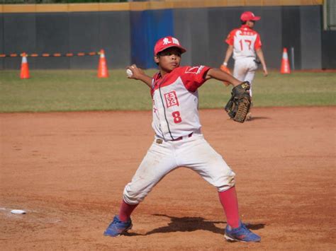 關懷盃》台東地主強占4強名單 理事長林智勝親指導棒球教室