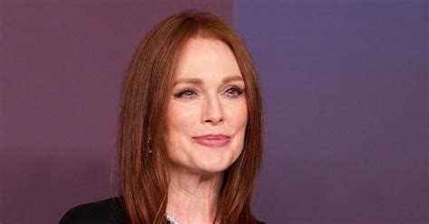 Natalie Portman Y Julianne Moore En Primer Vistazo De La Nueva Película