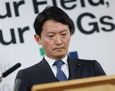 「痛いほどよく分かる」前澤友作氏 日本経済低迷の理由は”日本人の意地悪さ“説に私見 女性自身