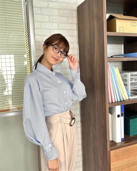 水谷果穂さんのインスタグラム写真 水谷果穂instagram 「狭小住宅👓🏘 武田真治さんとこがけんさんと♡ 狭小の現場は、 おふたりの