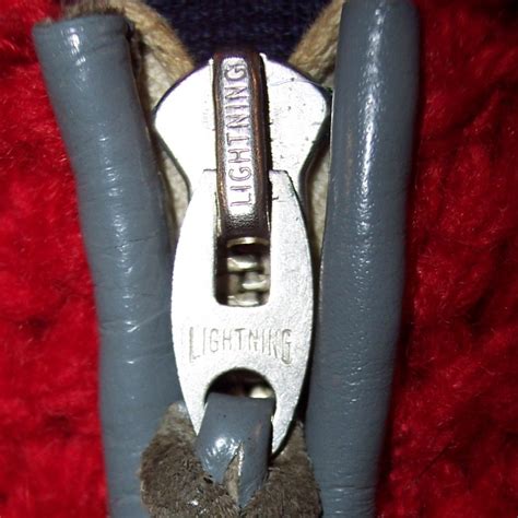 The Steel Zipper Vintage Clothing Zipper Guide