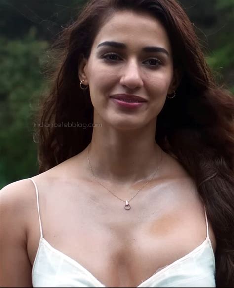Disha Patani Hindi Movie Ek Villain Returns 19 Hot Cleavage Hd Stills