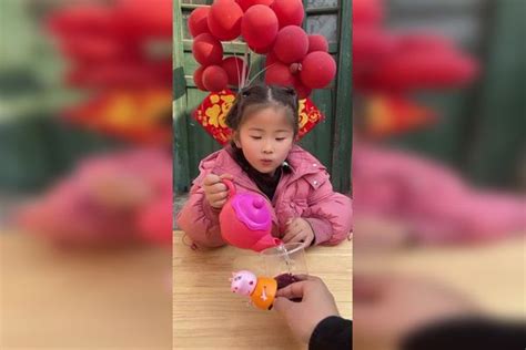亲子互动游戏！小朋友好多饮料呀！
