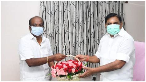 ஓபிஎஸ் சொன்ன ஒற்றை வார்த்தை எடப்பாடிக்கு ரிவிட் அடிக்க ரீ என்டரி