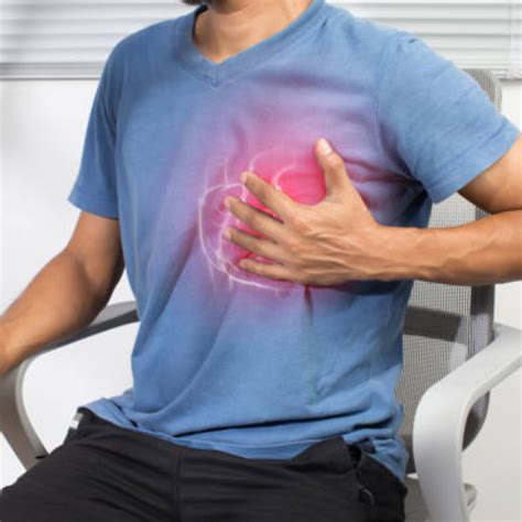 Heart Blockage Symptoms In Hindi शरीर में दिख रहे ये लक्षण तो समझ लें दिल में हो रही है