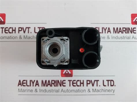 Danfoss Cs Pressure Switch Ip 55 Aeliya Marine