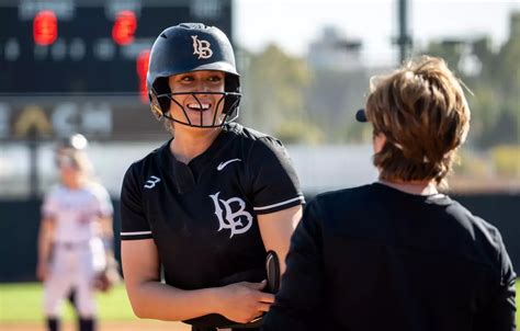 Haddad One Hitter Durazo Three Run Homer Lead Softball Past Saint Mary