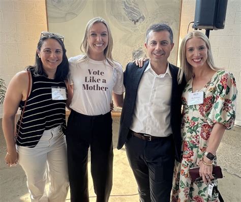 Katherine Chaves On Linkedin Hypewoman
