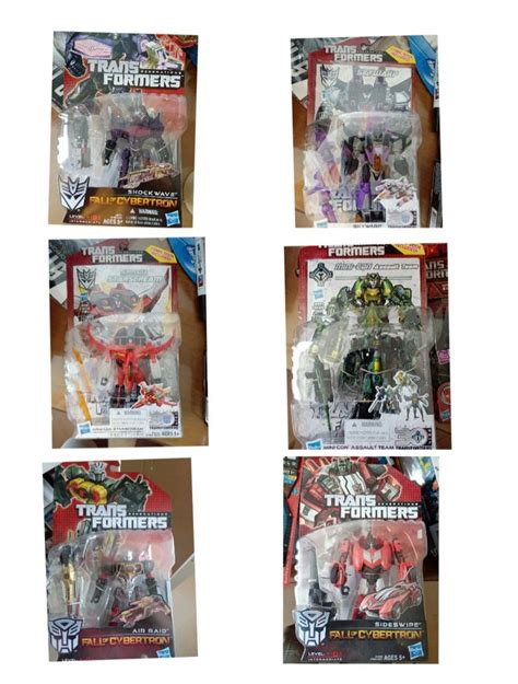 Transformers Generations Shockwave Air Raid Tracks Windblade Scoop