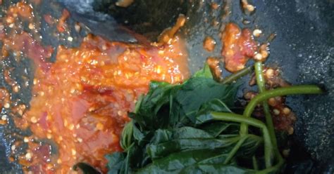 Resep Sambel Godhong Telo Sambal Daun Ubi Oleh Feby Istari Cookpad