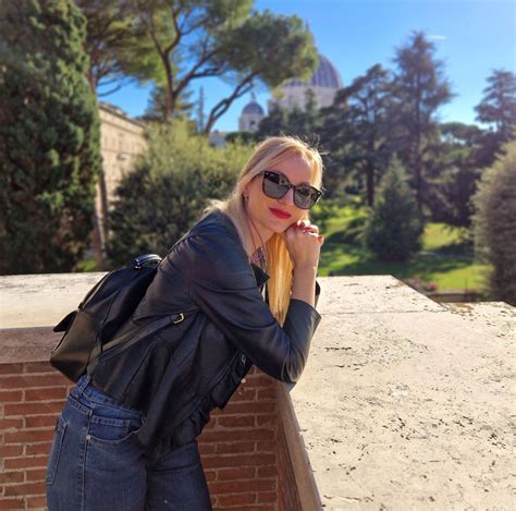 Vania София има нужда от сигурна и безопасна среда от образовано общество с памет към