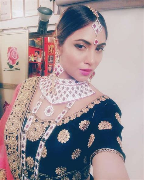 Bigg Boss 11s Arshi Khan Turns Bride For Magazine Photoshoot See Pictures India Tv