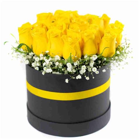 box amarillo Florería Envía Flores Cusco