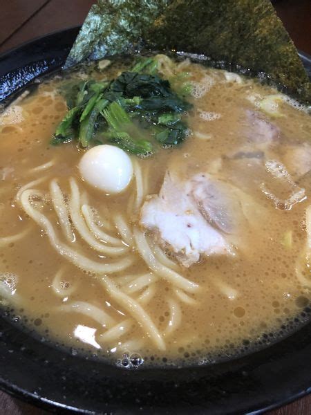 『醤油ラーメン 太麺』豚骨らーめん道のレビュー ラーメンデータベース