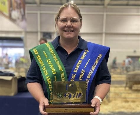 Victorian Wool Classer Outclasses Strong National Field Sheep Central