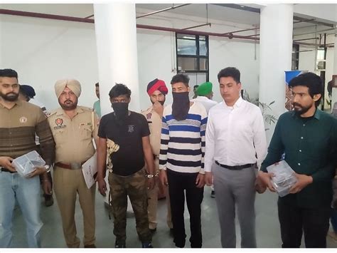 Moga 2 Accused Of Looting Arrest मोगा में लूटपाट करने वाले 2 आरोपी