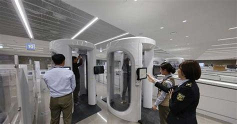 인천공항 보안검색 노동자 1천200명 직접고용 소송 승소