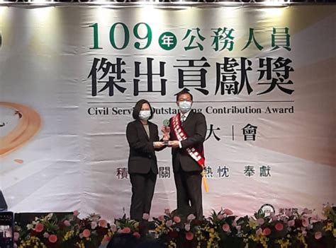 「桃市府工程循環經濟團隊」同榜口罩國家隊 獲頒公務人員傑出貢獻獎團體獎 楊梅新聞網、中壢新聞網、桃園新聞網 Udn部落格