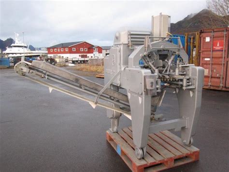 Baader 421 Heading Machine