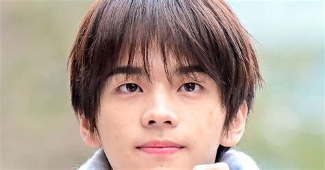 [사진]투어스 신유 귀여운 고양이 하트