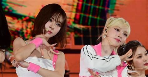 Ten 포토 에스파 윈터 카리나 예쁜애 옆에 또 이쁜애