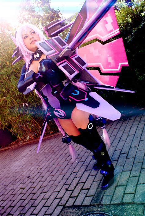 Hyperdimension Neptunia Cosplay By Necroquantum On Deviantart