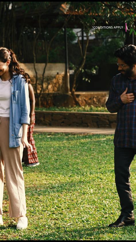 Kya Pyaar Karne Par Bhi Conditions Apply Hoti Hai Dekhiye Humari