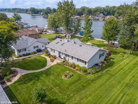 307 Emerald Drive Mchenry Illinois 60051 Mls 11996190 Wintercohen