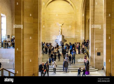 La victoire ailée de Samothrace l une des statues les plus célèbres du