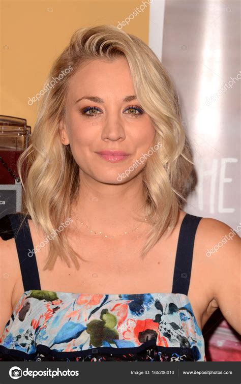 Actress Kaley Cuoco Stock Editorial Photo Jean Nelson