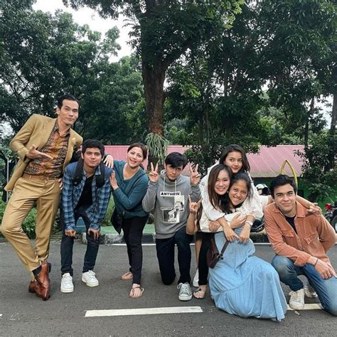 Awet Muda Di Usia 47 Tahun Ini 6 Potret Terbaru Cut Keke Hot