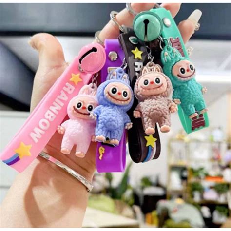 พวงกุญแจ ลาบูบู้ มี 4 สี ประดับกระเป๋า พวงกุญรถ บ้าน Shopee Thailand