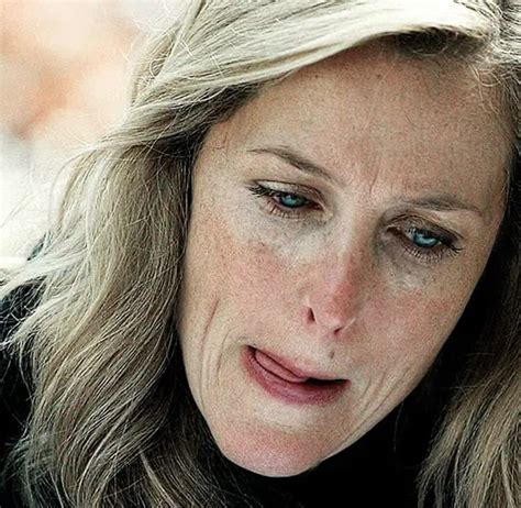 Pin By Julia Barker On The Fall Gillian Anderson Gillian Anderson