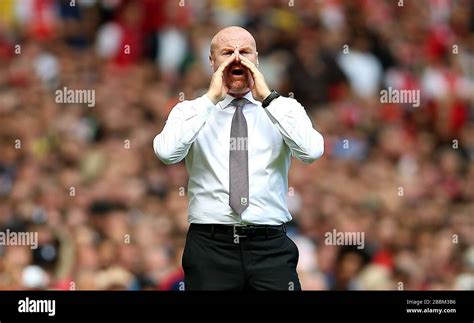 Burnley Manager Sean Dyche Shouts Instructions On The Touchline Stock
